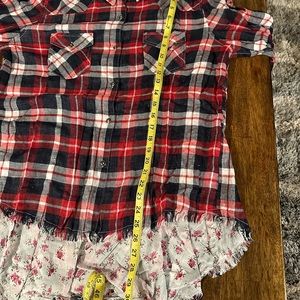 Nostalgia | Tops | Nostalgia Plaid Floral Button Up Shirt | Poshmark